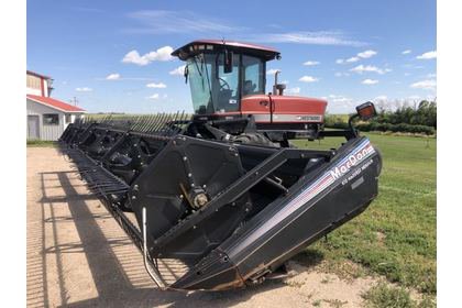 2004 WESTWARD 9352i SP SWATHER & MACDON 972 HARVEST HEADER in Estevan ...