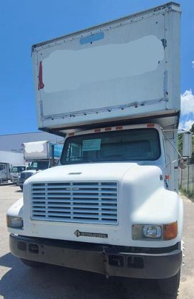 2000 INTERNATIONAL Navistar 4700 in West Palm Beach, FL, USA