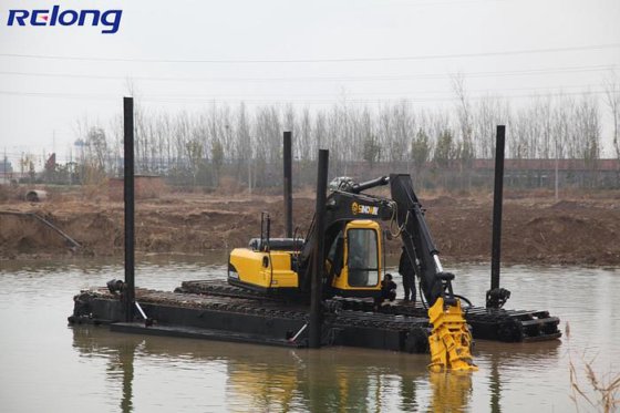 Swamp Buggy Amphibious Excavator with Big Float Operating Weight in ...