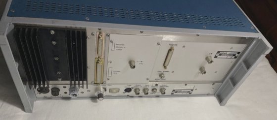 Comstron / Adret 6100B 400kHz/600mHz Frequency Synthesizer in Newark ...