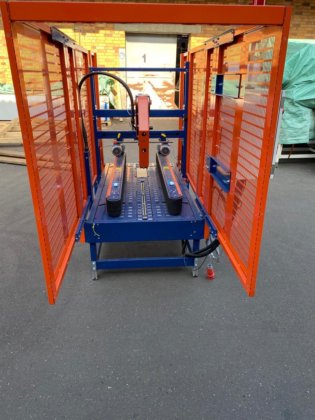 Contimeta SIAT SM116 - K11/70 Automatic carton sealer in Würzburg, Germany