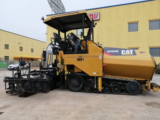 2011 Caterpillar AP 555 E in Lazio, Italy