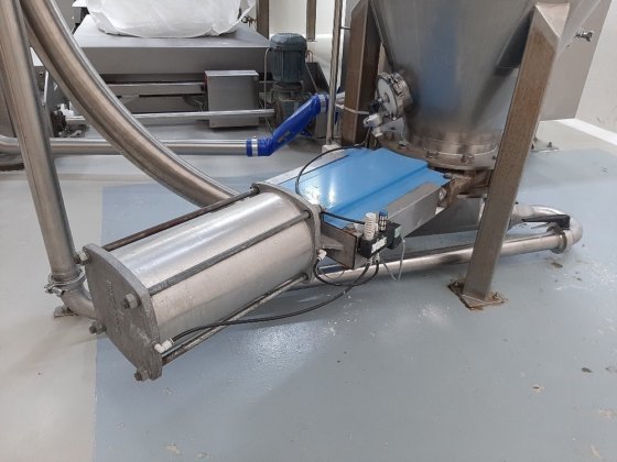 Nu-Con Sliding Gate(Surge Hopper Outlet) in Singapore