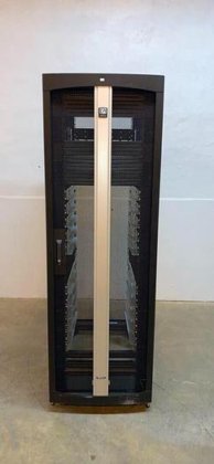 Chatsworth Server Rack w/ Front & Back Doors & Wheels in Shippensburg ...