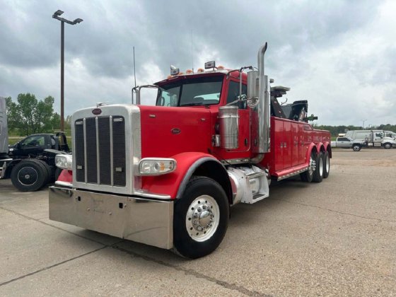 2011 PETERBILT 388 in Columbus, MS, USA