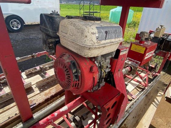 2000 ALLEN Razorback Screed in Kaukauna, WI, USA