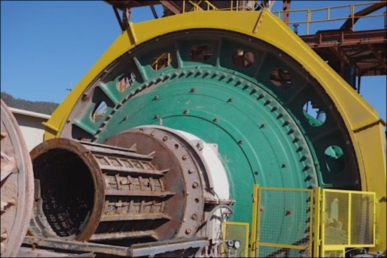 15.5 x 21.5 ft (5 x 7 m) FLSmidth Ball Mill with 3,100 HP in USA