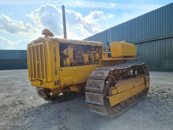 CATERPILLAR D4 CRAWLER TRACTOR in Ramsbury, England, United Kingdom