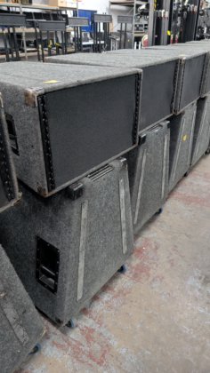 Nexo Alpha Speaker System comprising 2 off Model: B1-18 Mobile Bass ...