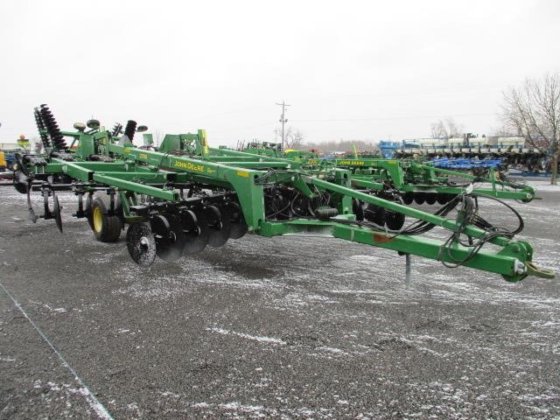 John Deere 2700: Prices, Specs, and Trends