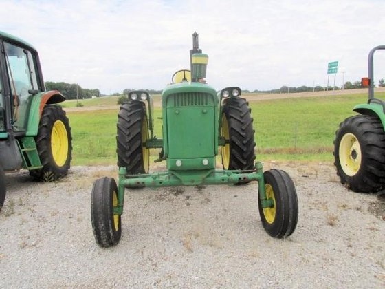 John Deere 3010: Prices, Specs, and Trends