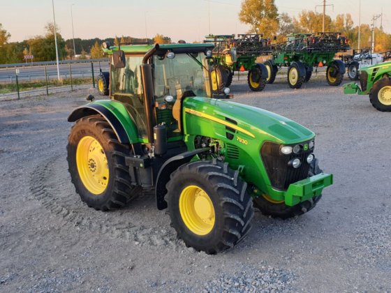 John Deere 7930: Prices, Specs, and Trends