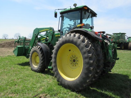 John Deere 7930: Prices, Specs, and Trends