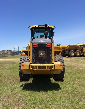 John Deere 524K: Prices, Specs, and Trends