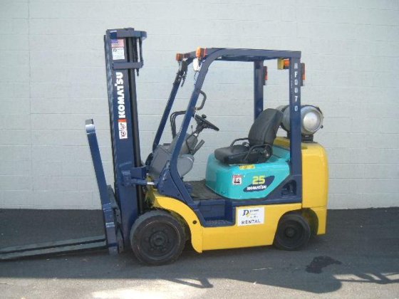 Komatsu FG25: Prices, Specs, and Trends