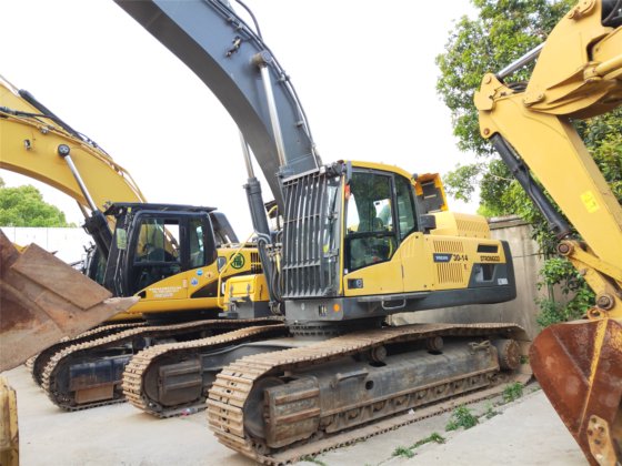 Volvo EC380: Prices, Specs, and Trends