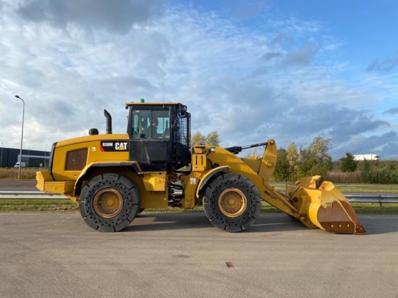 Caterpillar 938M: Prices, Specs, and Trends