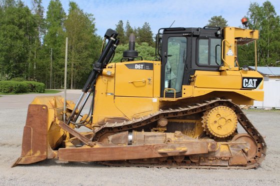 Caterpillar D6T XL: Prices, Specs, and Trends