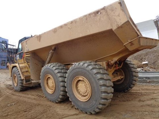 Caterpillar 730: Prices, Specs, and Trends