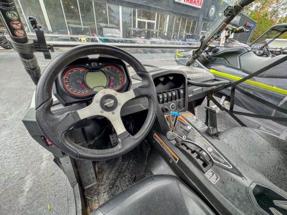 2015 Can-Am Commander™ XT™ 1000 in Byron, GA, USA