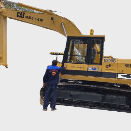 2012 CAT heavy equipment e200b , Powerful engine cat 200b excavator ...