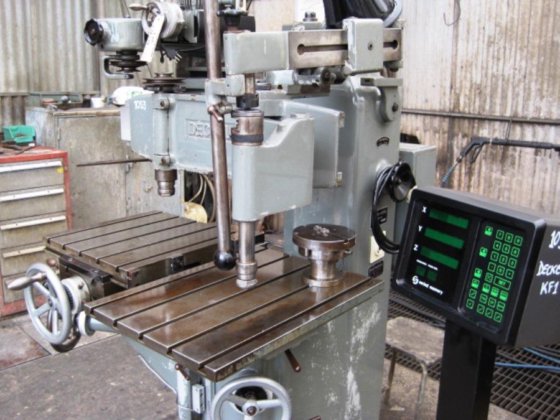 DECKEL KF 1 Digital read-out in Collegno, Italy