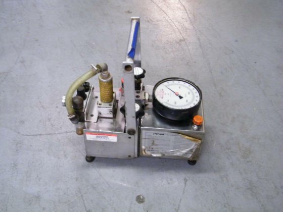ITH Air Operated Hydraulic Pump 18,000 psi enerpac power pack crimper ...
