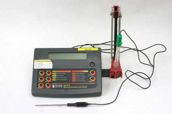 Microprocessor Ph Meter HANNA PH 212 in Bialogard, West Pomeranian, Poland