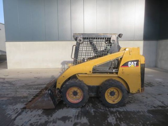 2007 CATERPILLAR SKID STEER LOADER in Yokohama, Kanagawa, Japan