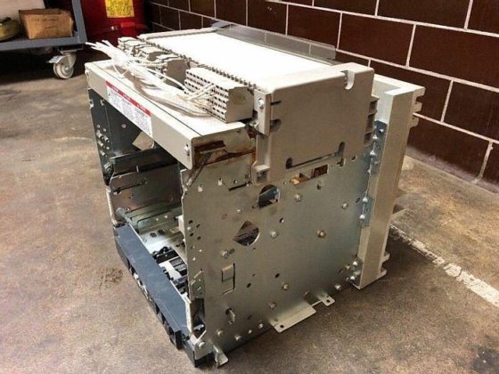 Square D MasterPact 48842 3000 Amp Cradle Frame Cage Rack NW Breakers ...