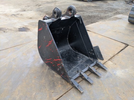 CAT 308 Standard bucket in Kitsuki, Oita, Japan