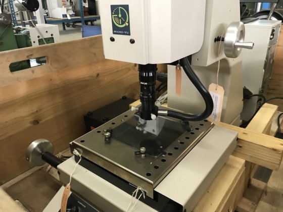 MEASURING MICROSCOPE “MICRO-VU” TYPE VECTOR in Biel/Bienne, Bern ...