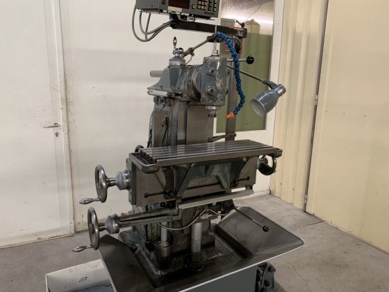 UNIVERSAL MILLING MACHINE SCHAUBLIN TYPE 13 in Biel/Bienne, Switzerland