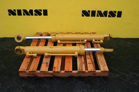 Bell B40 Reconditioned Steering Cylinder in Emalahleni, South Africa
