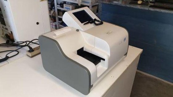 ROCHE Cobas Urisys 1800 /U411 in France