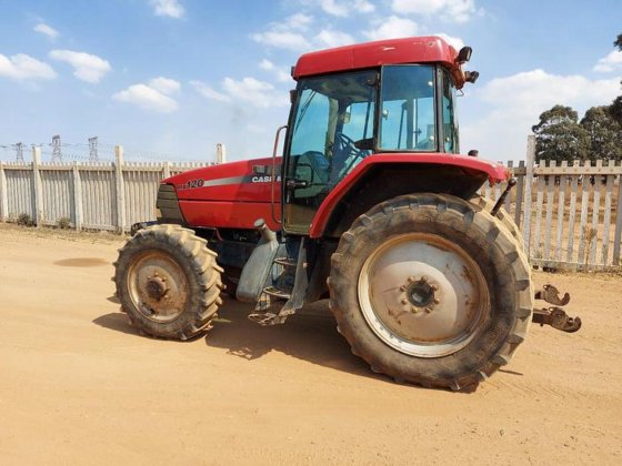 Case IH Maxxum MX120 Tractor in Emalahleni, South Africa
