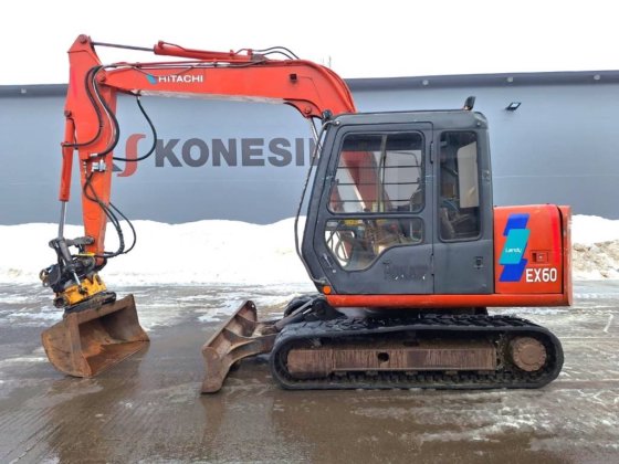 1997 Hitachi EX60 in Kärsämäki, Finland