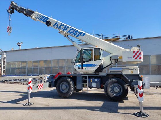 Terex RT 35 Mobile Crane in Dunakeszi, Hungary
