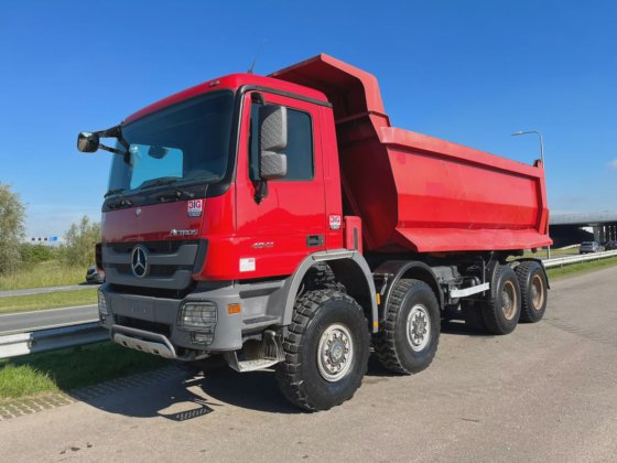 2016 MercedesBenz Actros 4841 8x8 Tipper EURO3 in Velddriel, Netherlands