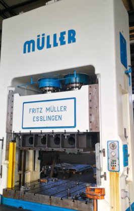 2014 MULLER HYDRAULIC-PRESS in New Delhi, Delhi, India