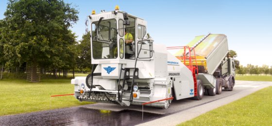 Parker Plant SpreadMaster Chip Spreader in Leicester, England, United ...