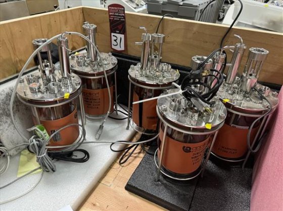 2014 (5) APPLIKON 2L BIOREACTOR in Hayward, CA, USA