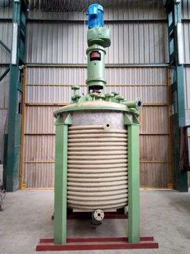 3000 LITERS REACTOR WITH ANCHOR AGITATION AND HALF-COIL in Barcelona, Spain