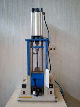 RAY RAN POLYTEST INJECTION PRESS FLOW DEVICE in Barcelona, Spain