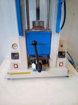 RAY RAN POLYTEST INJECTION PRESS FLOW DEVICE in Barcelona, Spain