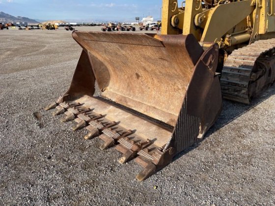 Caterpillar Crawler Loader Track Earthmoving Excavating Demolition ...