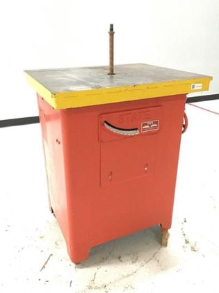 STATE MFG Oscillating Spindle Sander T5 in Warehouse
