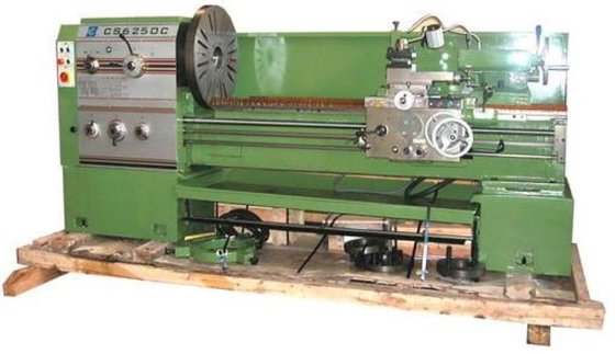 MAC Center Lathe in Pretoria, Gauteng, South Africa