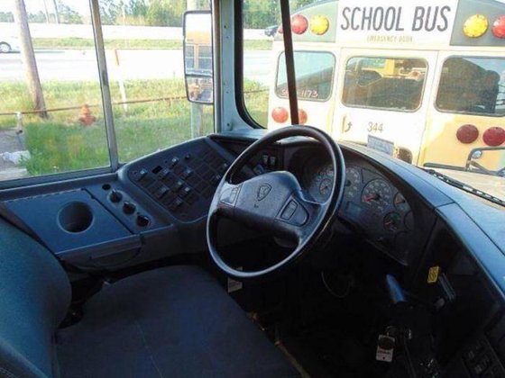 2007 IC CE200 in Houston, TX, USA