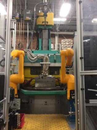 2006 Arburg 300 ton Vertical-Vertical Machine W/Rotary Table in United ...